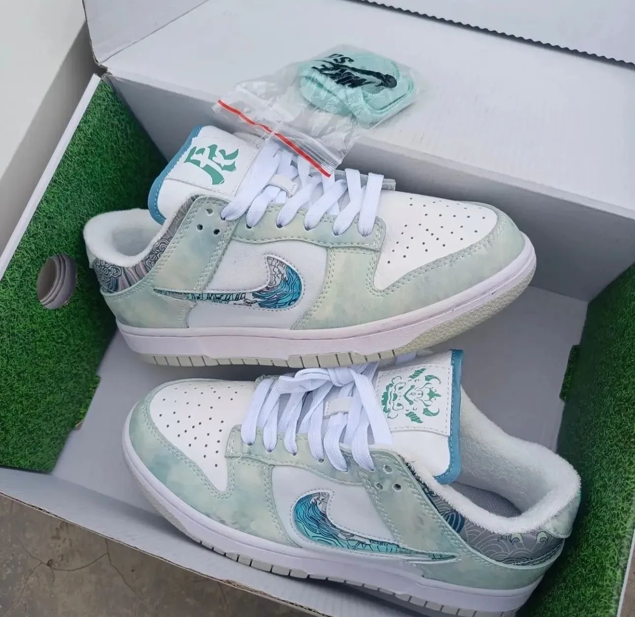 high-quality Nike SB Dunk Low Year Of The Dragon Steam branded